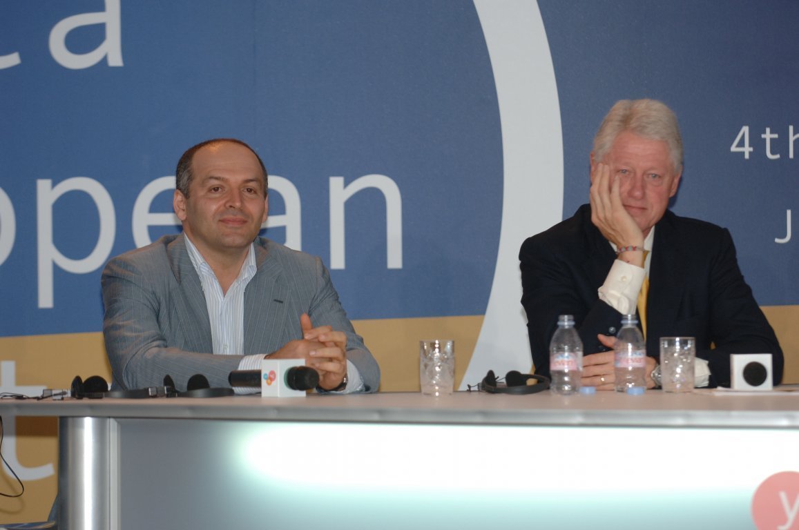 Victor Pinchuk Foundation - Yalta European Strategy: Photogallery